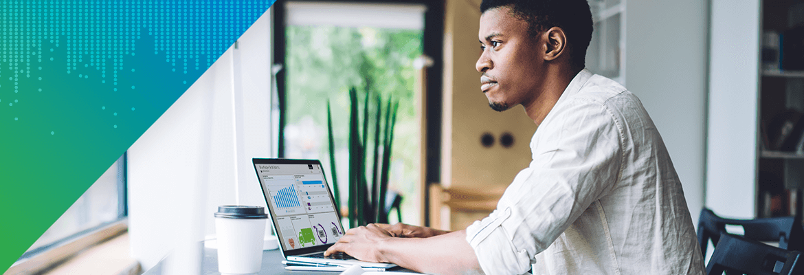 Hubble Outshines JDE Reporting Competition | insightsoftware